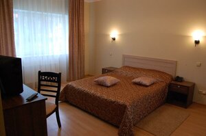 Zagorodny gostinichno-restoranny kompleks Dzhintama-Briz (Kyivska Region, Vyshhorod District, Dymerska selyshchna hromada), otel  Kiev Bölgesi'nden