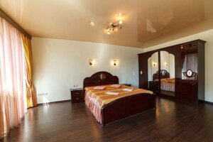 Na Lenina 38 (Lenina Street No:34, Baranavichy), otel  Baranavichy'den