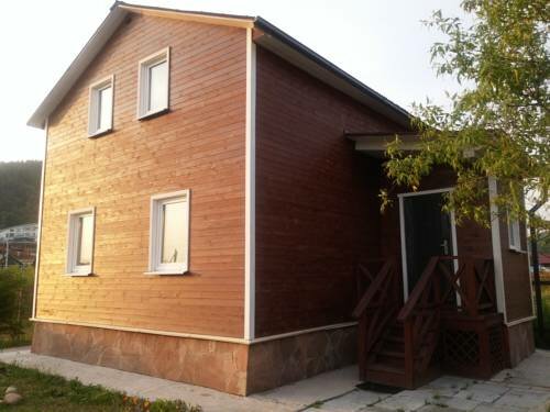 Konuk evi Bereg Baykala, İrkutskaya oblastı, foto