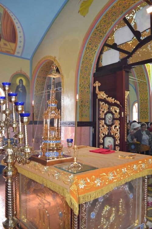 Ortodoks kiliseleri Khram svyatitelya Feodosiya Chernigovskogo, Donetsk Bölgesi, foto