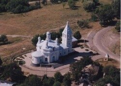 Ortodoks kiliseleri Religioznaya Obshchina Vladimirskoy Ikony Bozhiyey Materi, Harkivska oblastı, foto