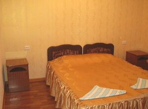 Oskar (ulitsa Samburova No:23, Anapa), otel  Anapa'dan
