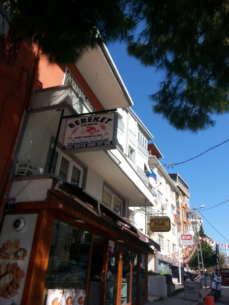 Ekmek fırını Bereket Unlu Mam. Kafe, İstanbul, foto