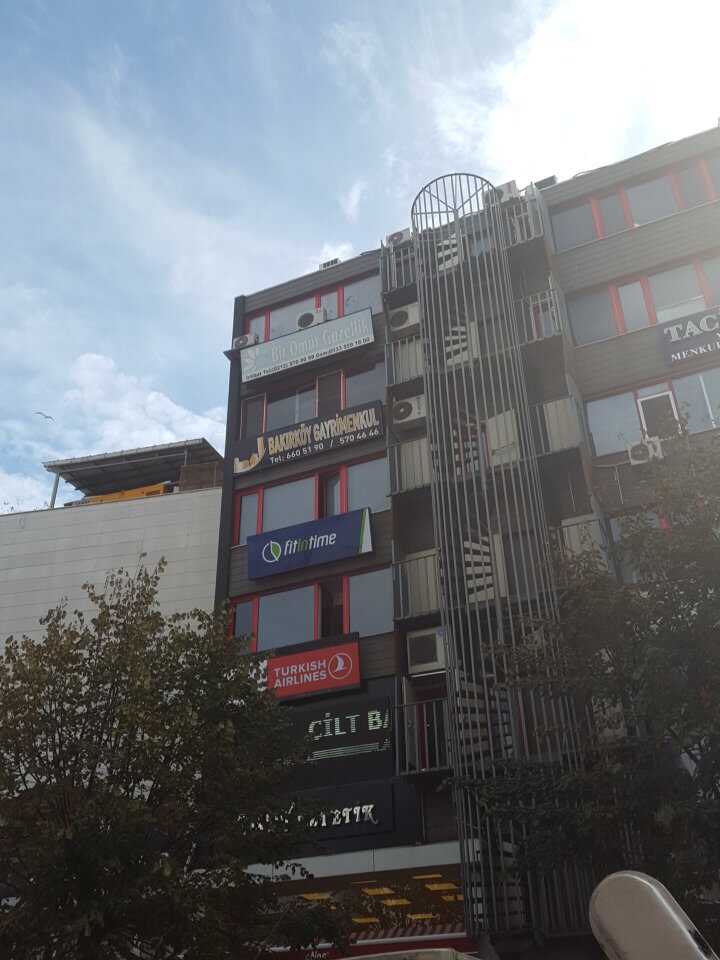 Güzellik salonu Bir Ömür Güzellik, İstanbul, foto