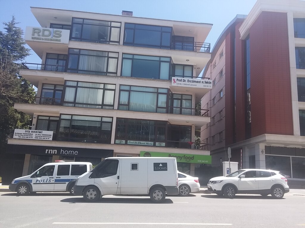 Özel muayenehaneler Prof. Dr. Ercüment Hayri Tekin, Ankara, foto