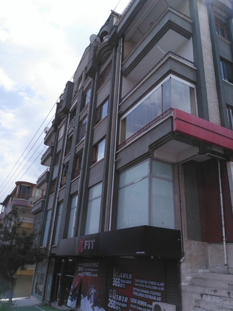 Çok amaçlı spor tesisleri Xfit Spor Merkezi, Ankara, foto