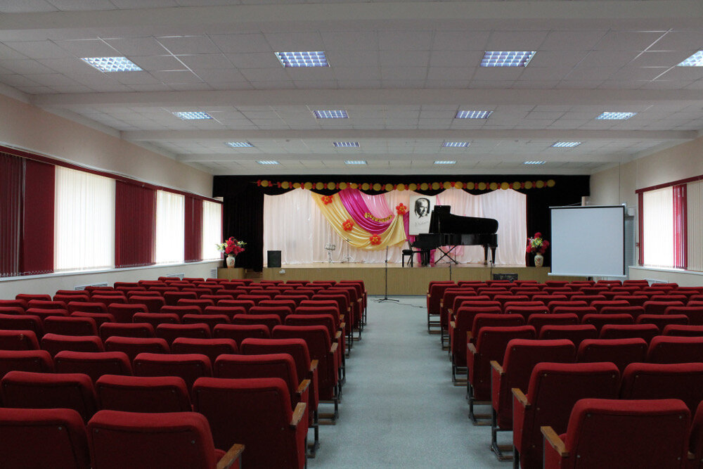 Müzik okulları ve konservatuarlar Muzykalnaya shkola im. A. G. Novikova, Skopin, foto