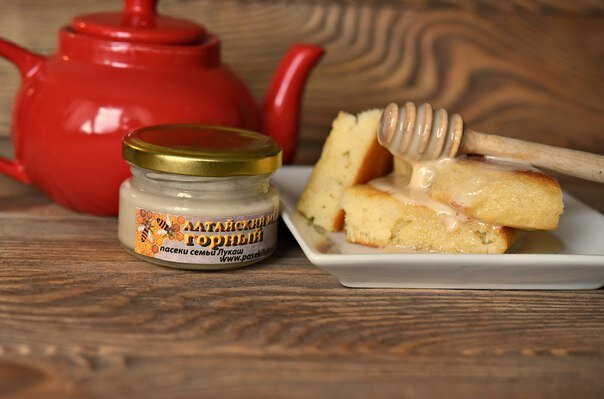 Bal ve arıcılık firmaları Paseki Lukash, Altayski krayı, foto