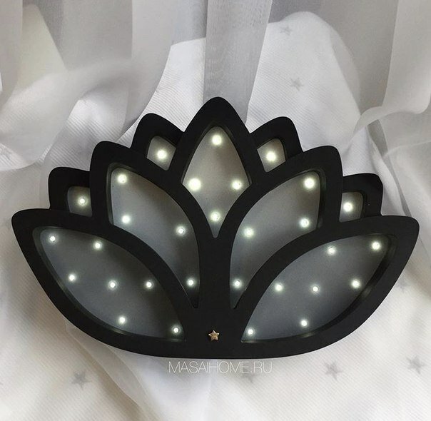 Lamba ve avize mağazaları Masaihome, Yekaterinburg, foto