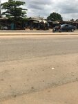 Saint Pierre Market (Abidjan, La commune Yopougon, Quartier de la Sideci Sicogi Location Vente L), gıda pazarı  Abican'dan