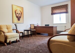 Bortnichi Village (Ukraine, Kyiv, 19 Nyzhniy val street, Darnytsa), otel  Kiev'den