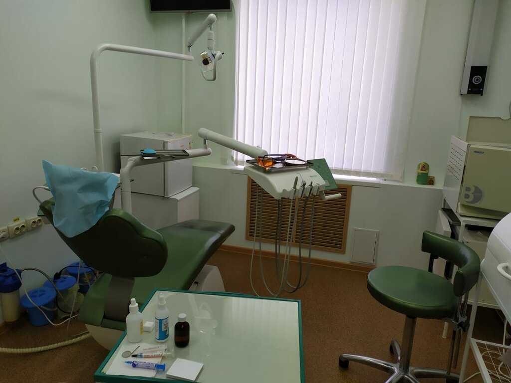 Özel ağız ve diş sağlığı klinikleri ve muayenehaneleri Dentist Julia Orlova, Navoloki, foto