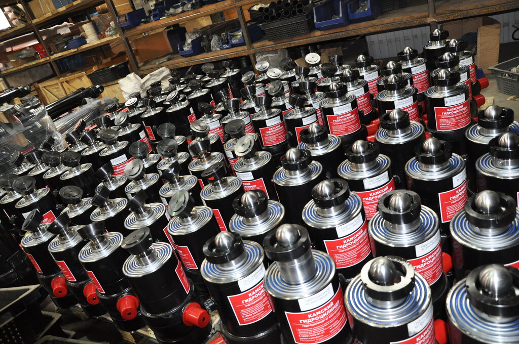 Otomobil parçaları imalatı Kamskii Gydrocylindr, Naberejniye Çelny (Yar Çallı), foto