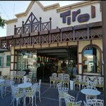 Helados Tirol (Área Metropolitana de Buenos Aires, Saenz Peña Diag.), dondurmacılar  Necochea'dan