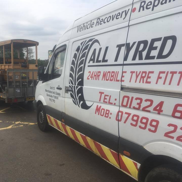 Jant ve lastikçiler All Tyred Out Ltd, Falkirk, foto