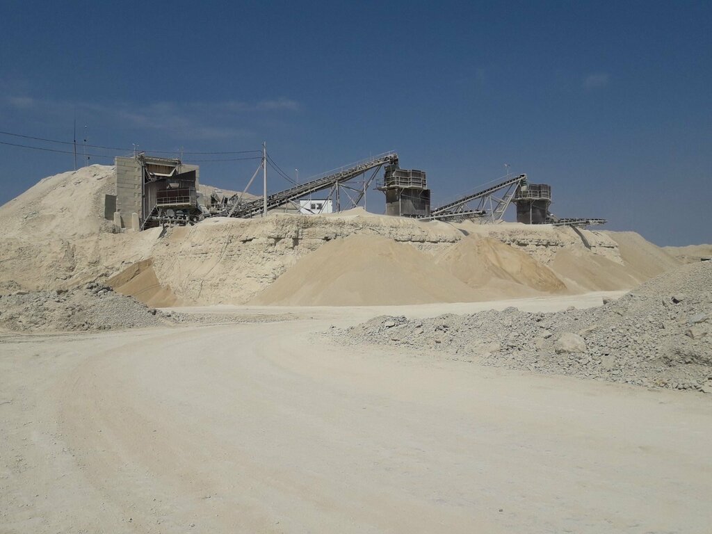 Madencilik işletmeleri Quarry Krivoborskiy, Voronejskaya oblastı, foto