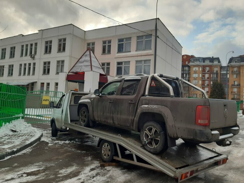 Çekici hizmeti Эвакуатор на Сходне, Himki, foto