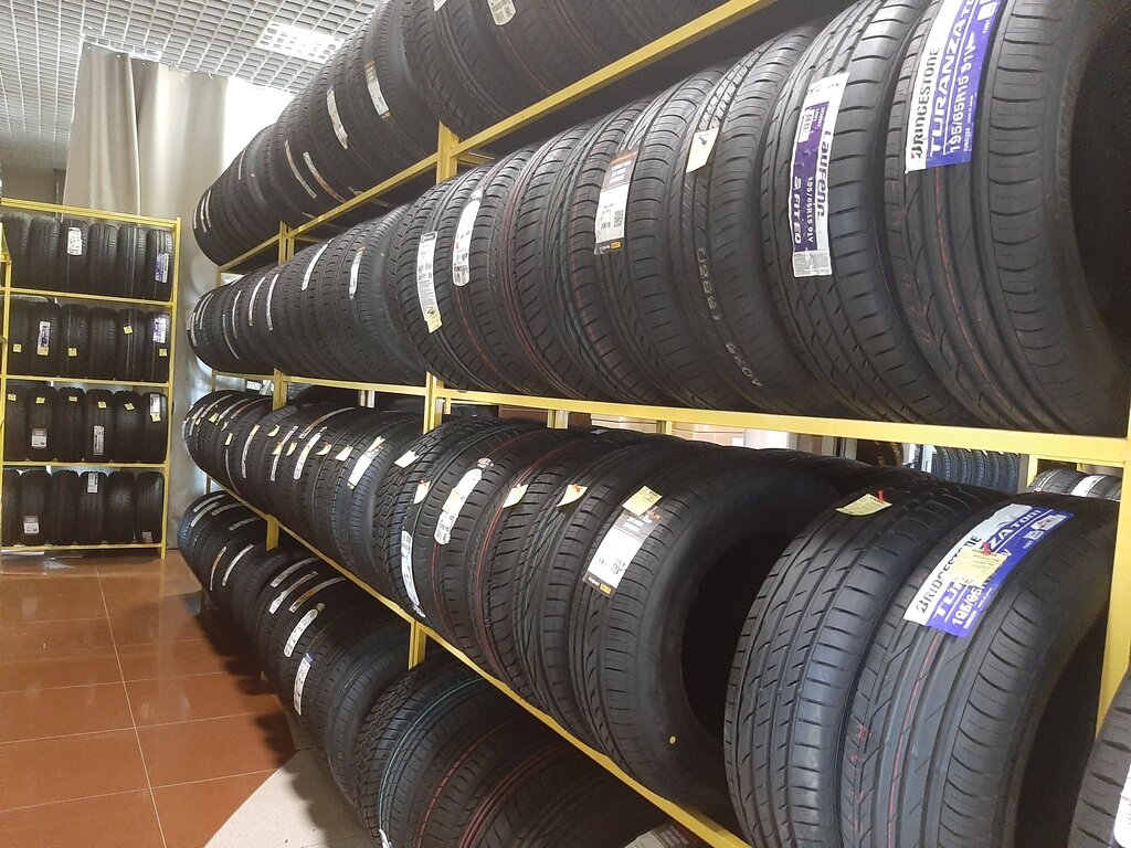 Jant ve lastikçiler Grosta, Orenburg, foto