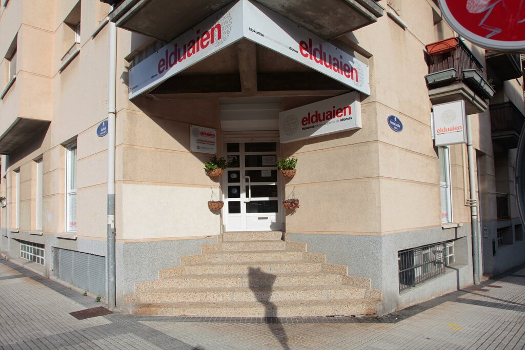 Yabancı dil kursları Elduaien Intxaurrondo, San Sebastian, foto