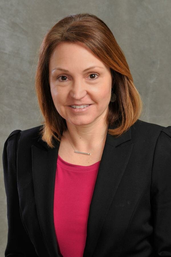 Yatırım fonu firmaları Edward Jones - Financial Advisor: Karen Laplante, Massachusetts, foto