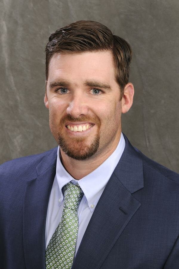 Yatırım fonu firmaları Edward Jones - Financial Advisor: Stephen C Batts, Kuzey Carolina Eyaleti, foto