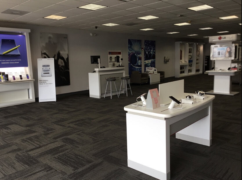 Telekomünikasyon ekipmanları Verizon Authorized Retailer - Victra, Virginia, foto