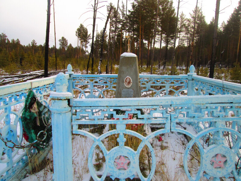 Anıt, heykel Могила Ж.Е.Тулаева, снайпера, Героя ВОВ, Buriatya, foto