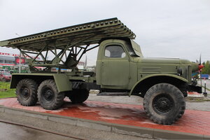 Боевая машина БМ-13 Катюша (Novosibirsk, Leninskiy City Administrative District), teknoloji anıtı  Novosibirsk'ten