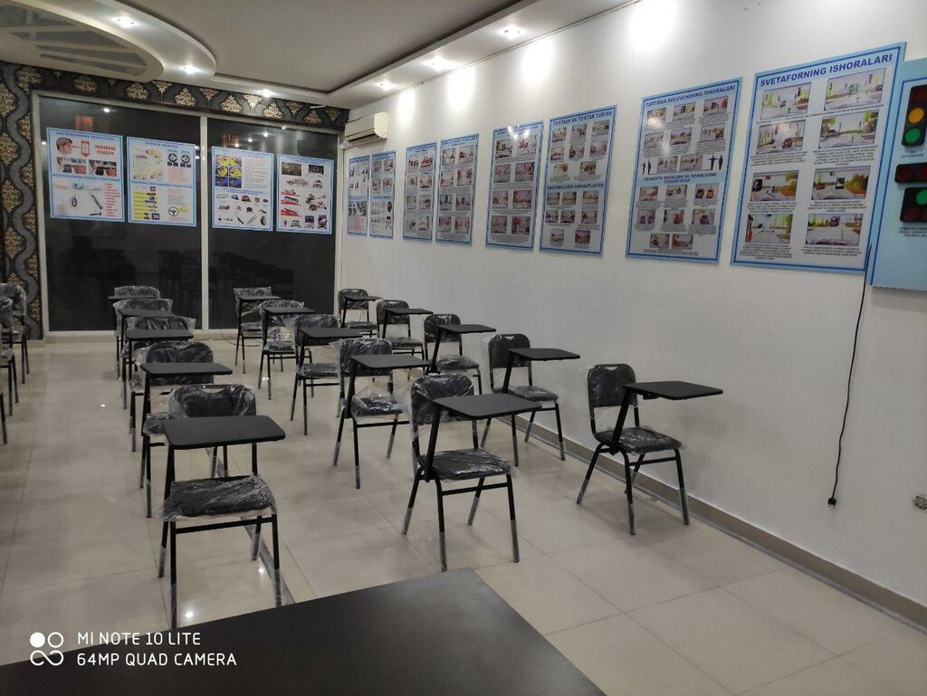 Sürücü kursları Poytaxt Ravon Avtomaktabi, Taşkent, foto