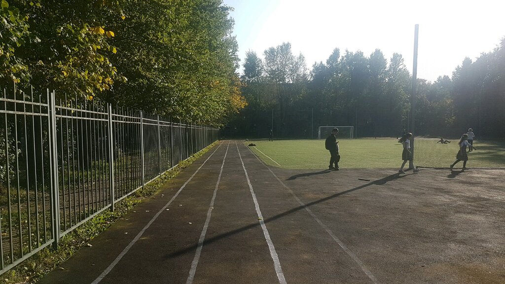 Spor alanı Стадион школы № 510, Saint‑Petersburg, foto