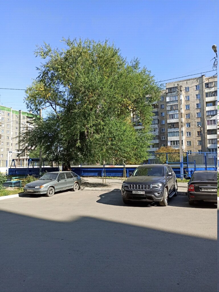 Buz pateni pistleri Ice rink, Çeliabinsk, foto