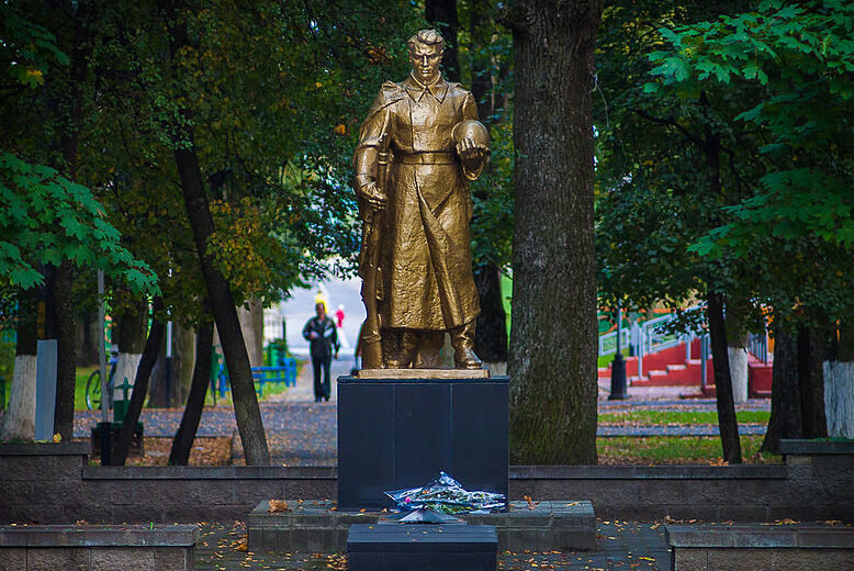 Anıt, heykel Памятник, Klimavichy, foto