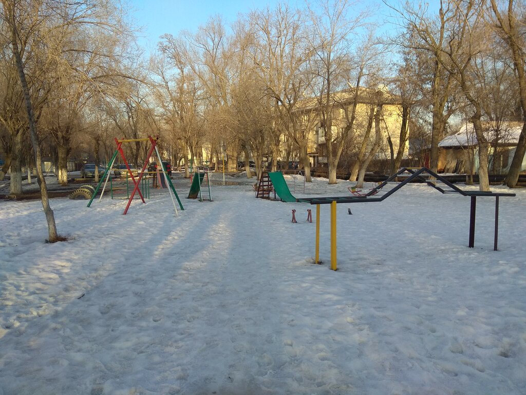 Oyun alanı Playground, Almatı eyaleti, foto