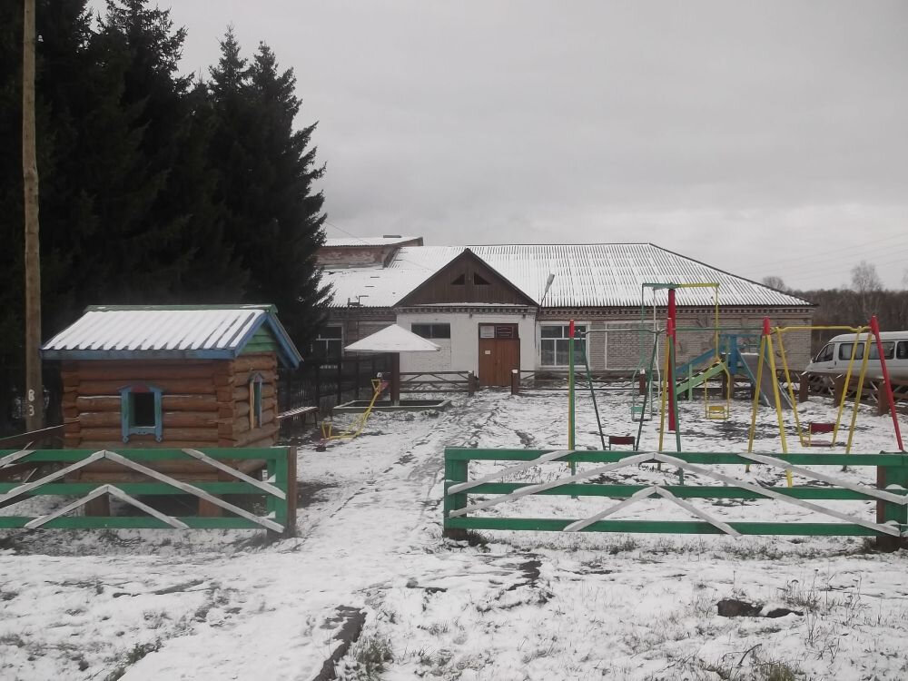 Kültür ocakları Центр культурного досуга и творчества, Tomskaya oblastı, foto