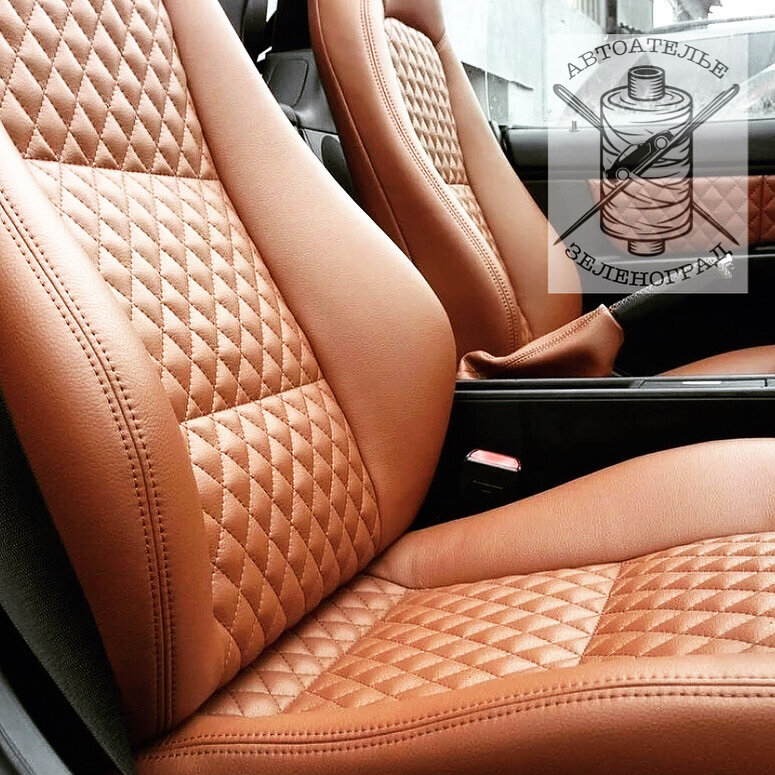 Oto döşeme Autoatelie. zel, Moskova ve Moskovskaya oblastı, foto