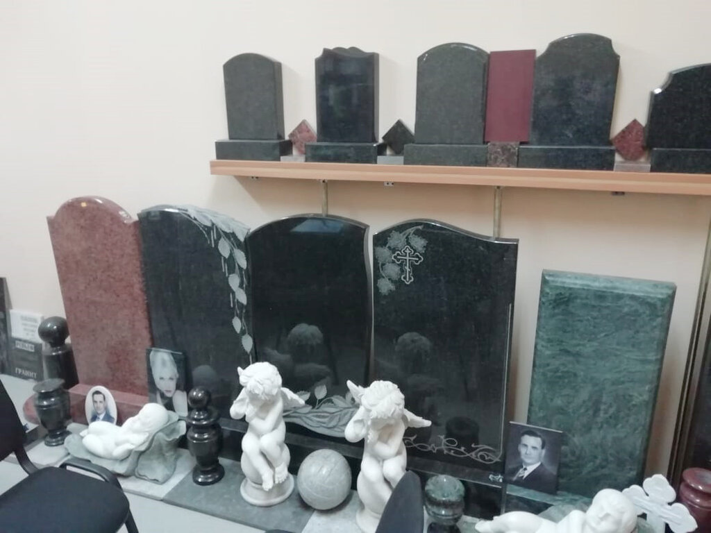 Heykel ve mezarlık taşı üreticileri Zao Ritual-1, Moskova, foto