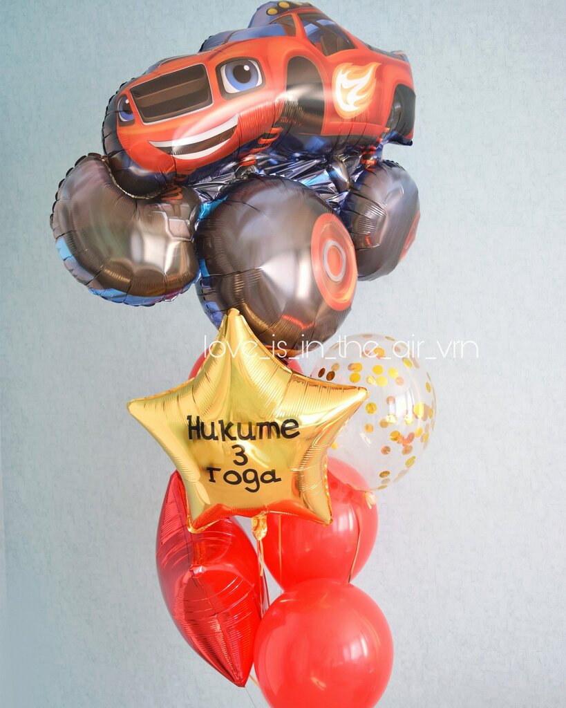 Kutlama ürünleri Love is in the Air, Voronej, foto