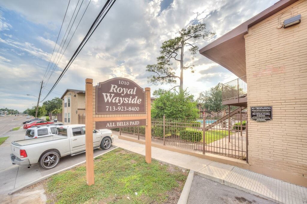 Emlak ofisi Royal Wayside Apartments, Houston, foto