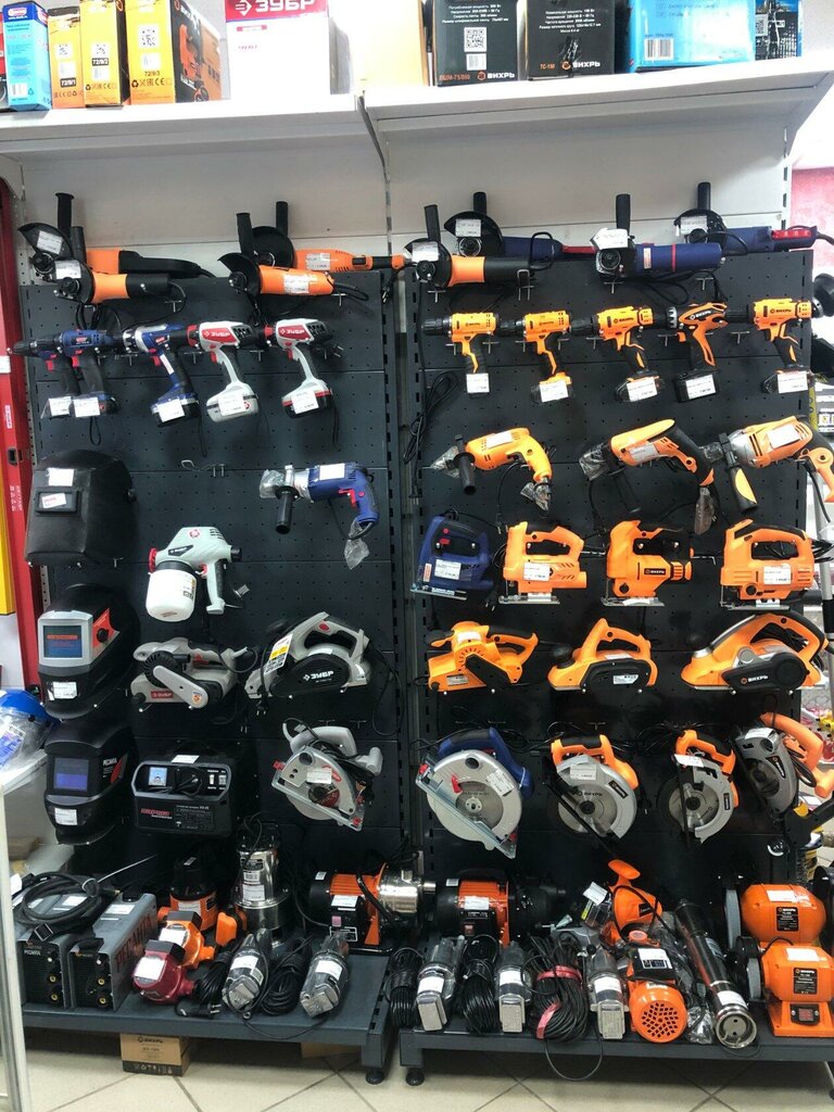 Yapı mağazası СтройЦентр, Tomskaya oblastı, foto