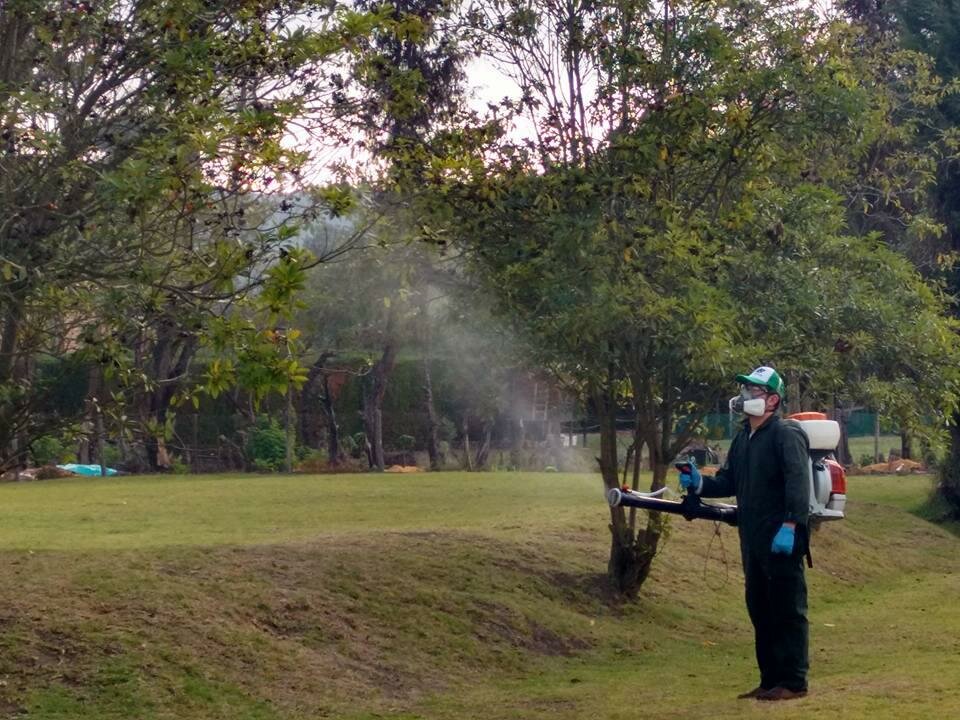 Kimyasal üretim firmaları Fumigaciones Suricato, Bogota, foto