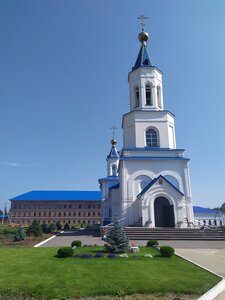 Kazansky Yelabuzhsky zhensky monastyr (Republic of Tatarstan, Yelabuga), manastır  Alabuğa'dan