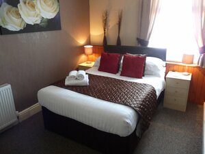 The Cumbrian Guesthouse (England, Blackpool, Hornby Road), otel  Blackpool'dan