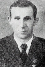 Anıt levhası, anıt taş Сергееву Василию Дмитриевичу, Tverskaya oblastı, foto