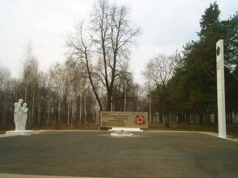 Anıt, heykel Военно-мемориальный комплекс, Permski krayı, foto