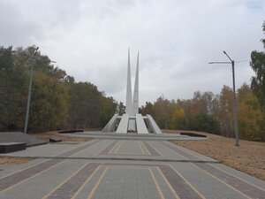 30 лет Победы в Великой Отечественной войне (Voronezh Region, Liski), anıt, heykel  Liski'den