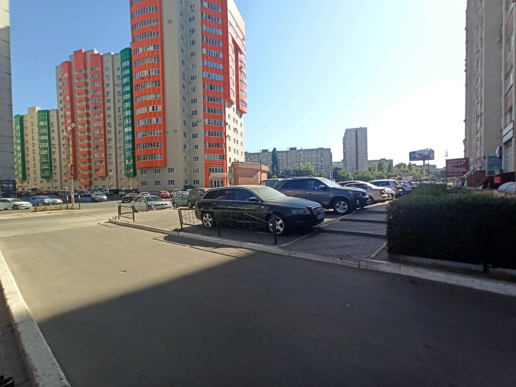 Otoparklar Parking lot, Voronej, foto