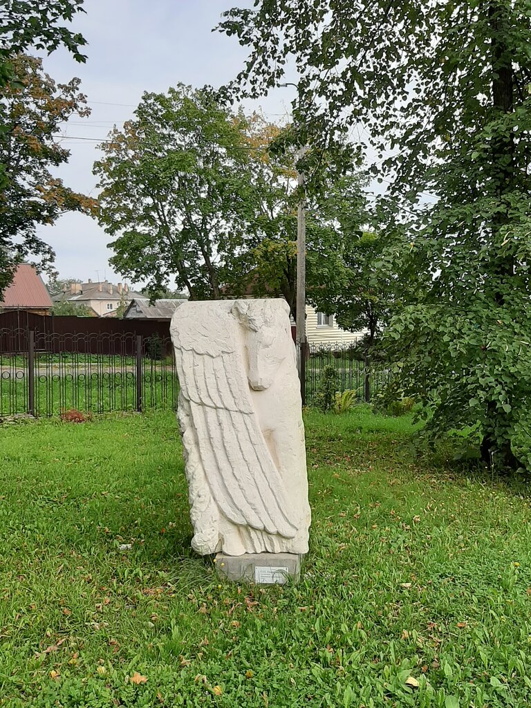 Park, sokak heykeli Красный жеребёнок, Danilov, foto