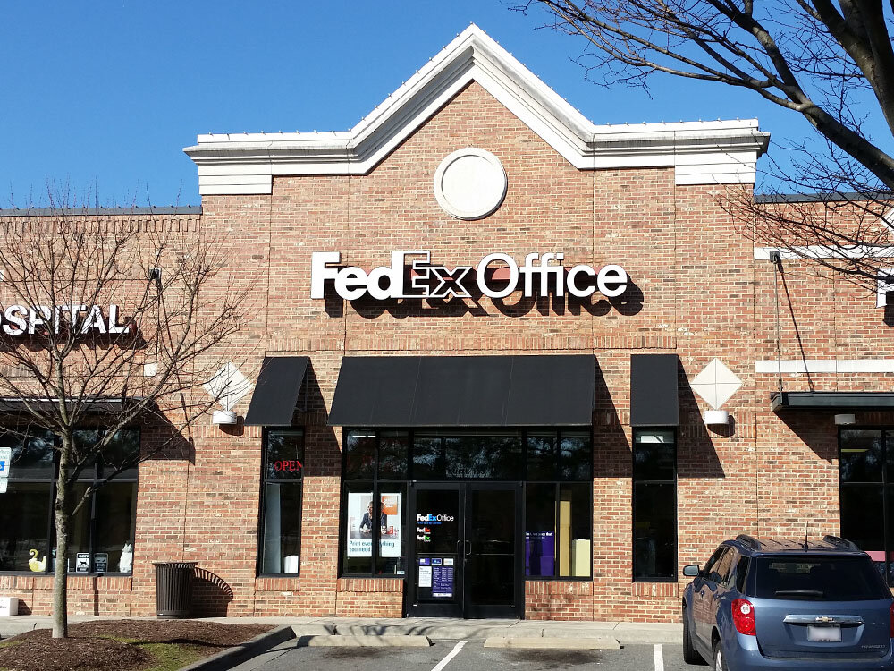 Fotokopi dükkanları FedEx Office Print & Ship Center, Kuzey Carolina Eyaleti, foto