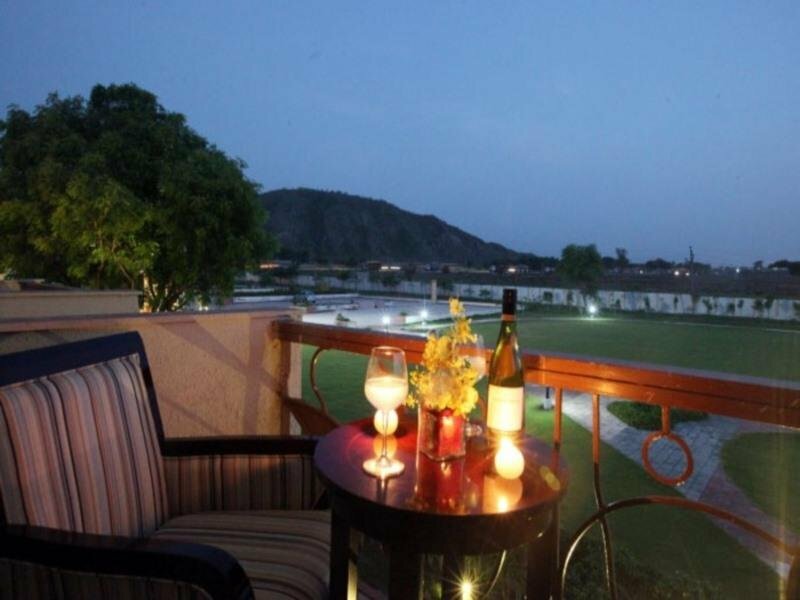 Otel Treehouse Sunrise Resort Neemrana, Rajasthan, foto