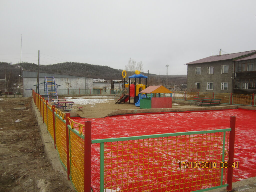 Oyun alanı Playground, Yakutsk, foto